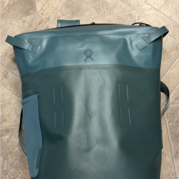 Hydro Flask | Bags | Hydro Flask 2l Day Escape Cooler Backpack | Poshmark